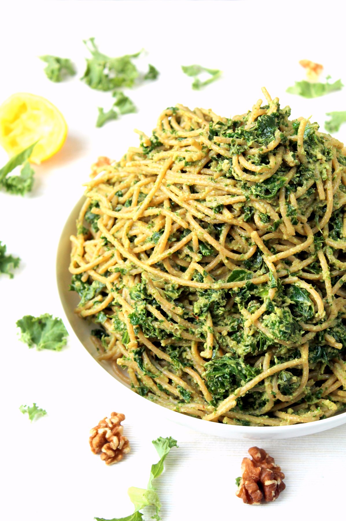 Kale & Avocado Pesto Pasta - Happy Veggie Kitchen