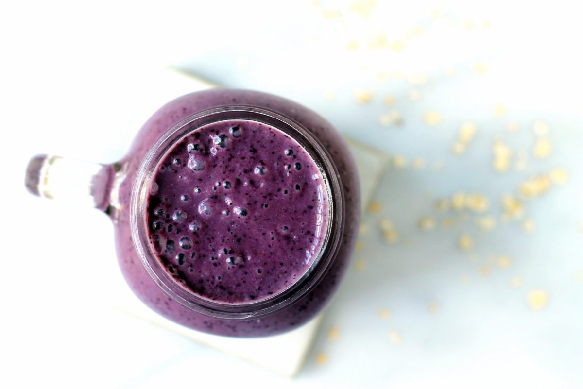 Blueberry Oatmeal Breakfast Smoothie - Happy Veggie Kitchen