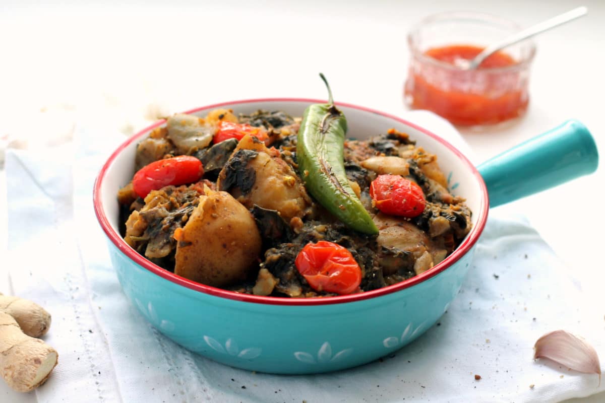 Slow Cooker Saag Aloo - Happy Veggie Kitchen