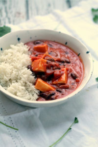 Easy Paneer & Kidney Bean Coconut Curry - Happy Veggie Kitchen