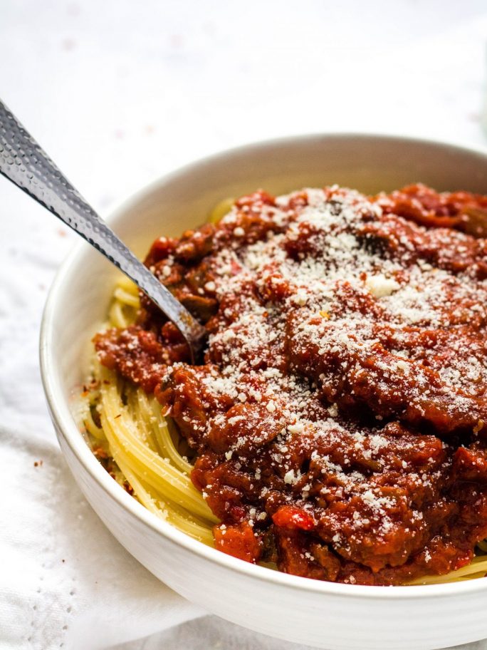 The Best Vegetarian Spaghetti Sauce - Happy Veggie Kitchen