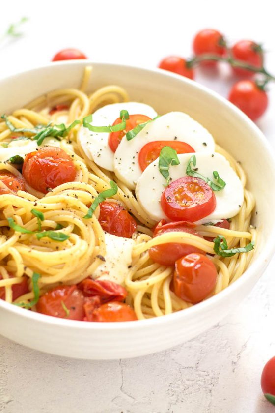 Simple Spaghetti Caprese - Happy Veggie Kitchen