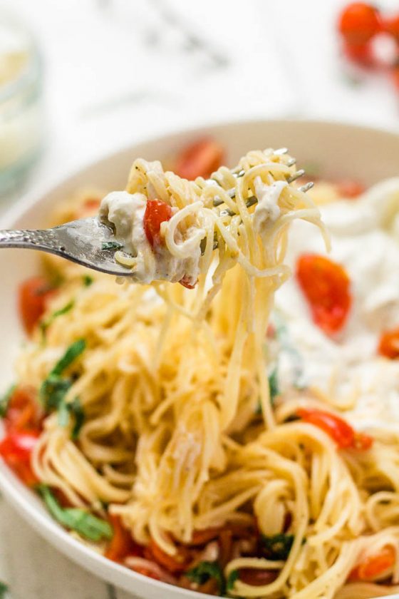 Easy Cherry Tomato Burrata Pasta - Happy Veggie Kitchen