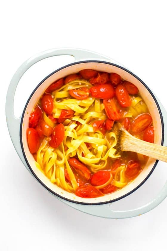 Parma Rosa One Pot Pasta - Happy Veggie Kitchen