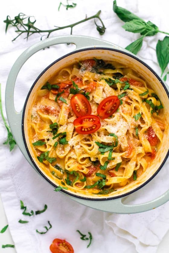 Parma Rosa One Pot Pasta - Happy Veggie Kitchen