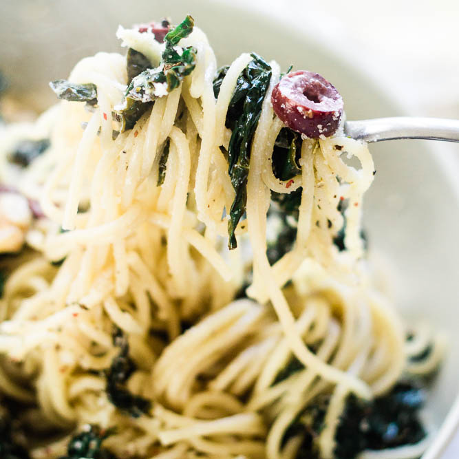Creamy Cavolo Nero Kale Pasta - Happy Veggie Kitchen