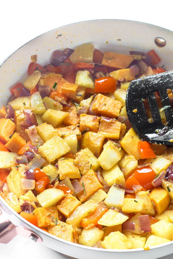 Halloumi Breakfast Hash - Happy Veggie Kitchen