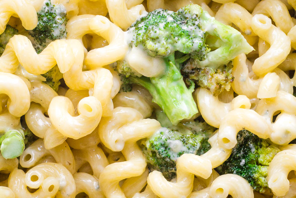 Roasted Broccoli & Blue Cheese Pasta (3 Ingredients!) - Happy Veggie ...