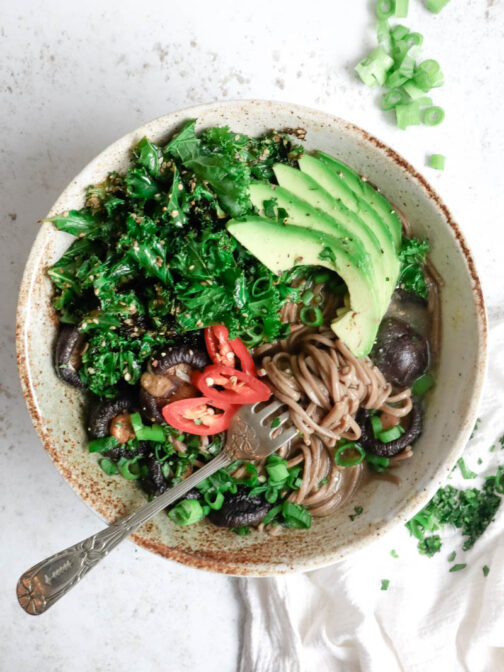 10 Minute Spinach Ramen - Happy Veggie Kitchen