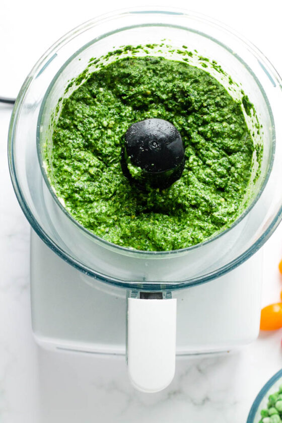 Halloumi Pesto Pasta - Happy Veggie Kitchen