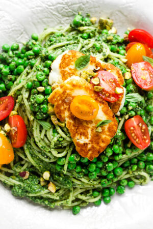 Halloumi Pesto Pasta - Happy Veggie Kitchen