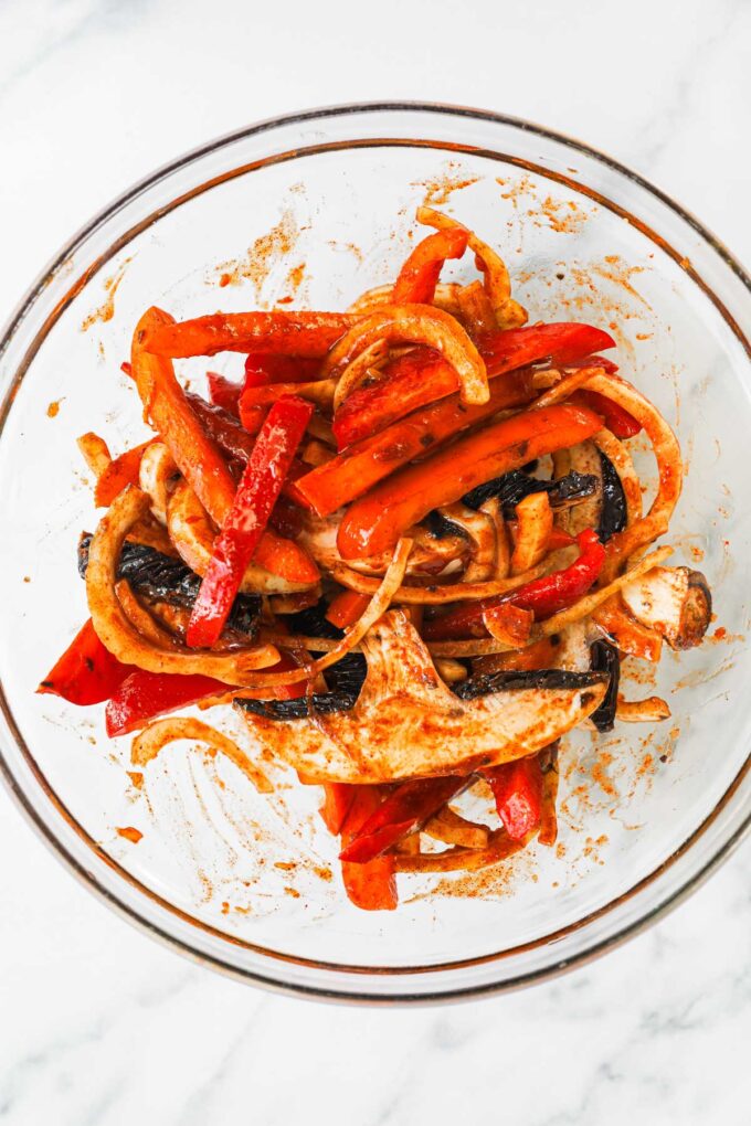 Black Bean Fajitas with Sweet Chili Sauce - Happy Veggie Kitchen