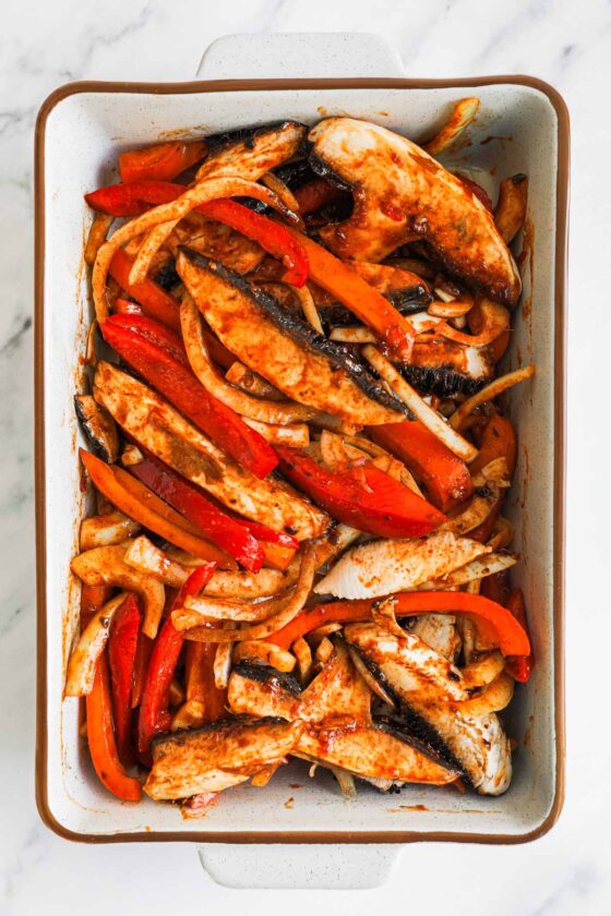 Black Bean Fajitas with Sweet Chili Sauce - Happy Veggie Kitchen