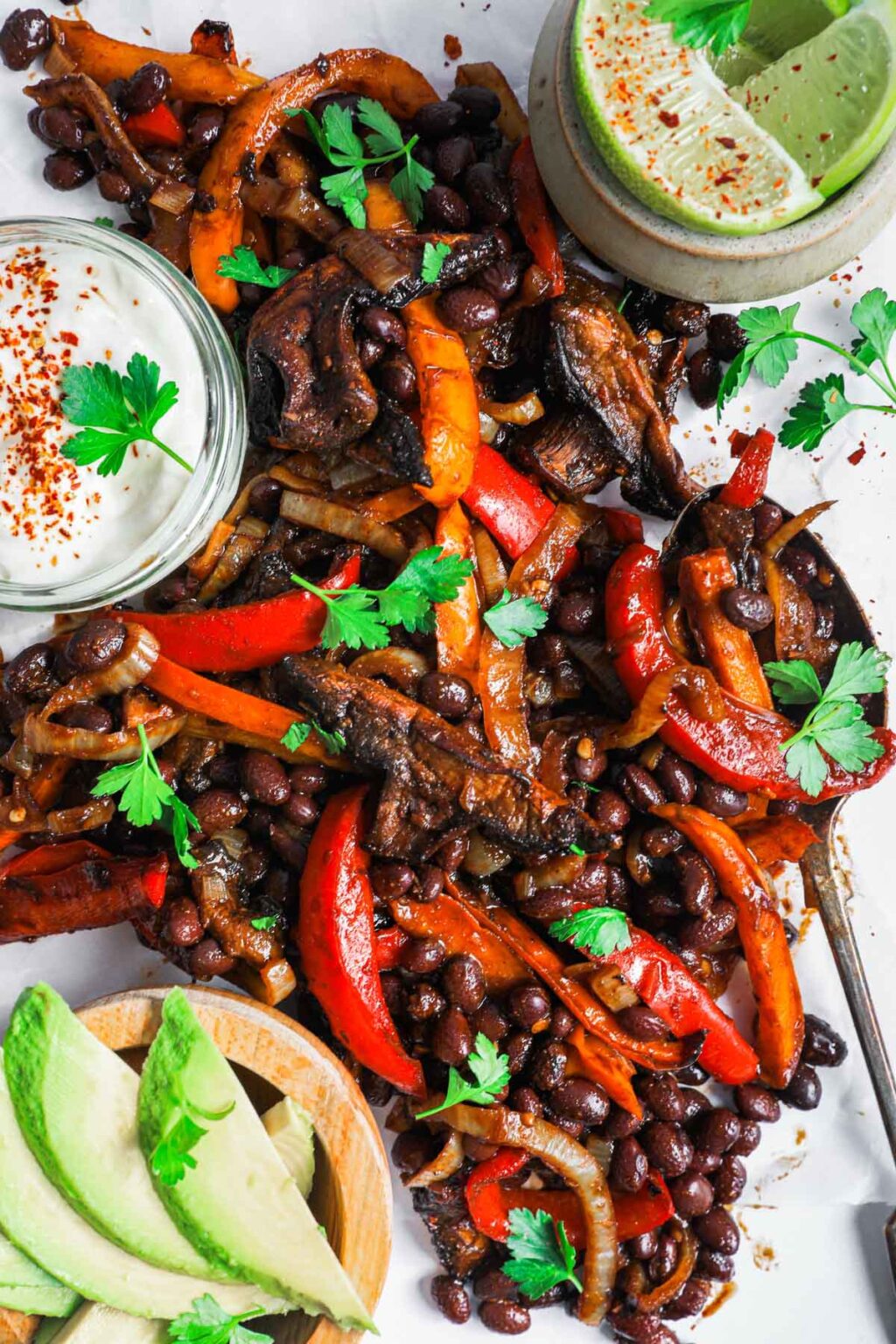 Black Bean Fajitas with Sweet Chili Sauce - Happy Veggie Kitchen