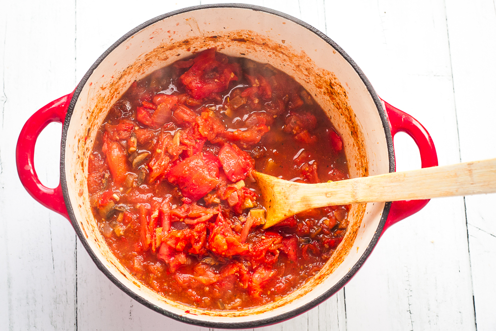 Spaghetti Sauce Made With Fresh Tomatoes - Happy Veggie Kitchen