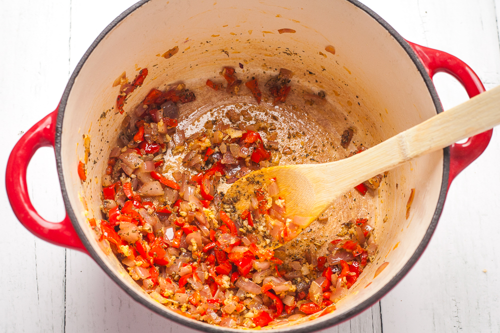 Spaghetti Sauce Made With Fresh Tomatoes - Happy Veggie Kitchen