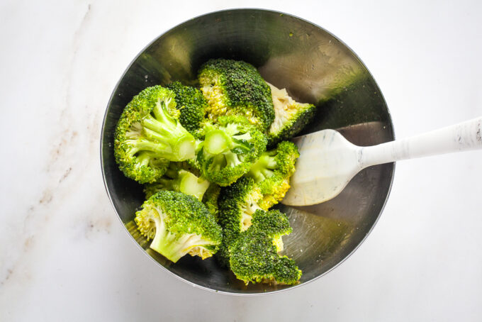Christmas Broccoli - Happy Veggie Kitchen