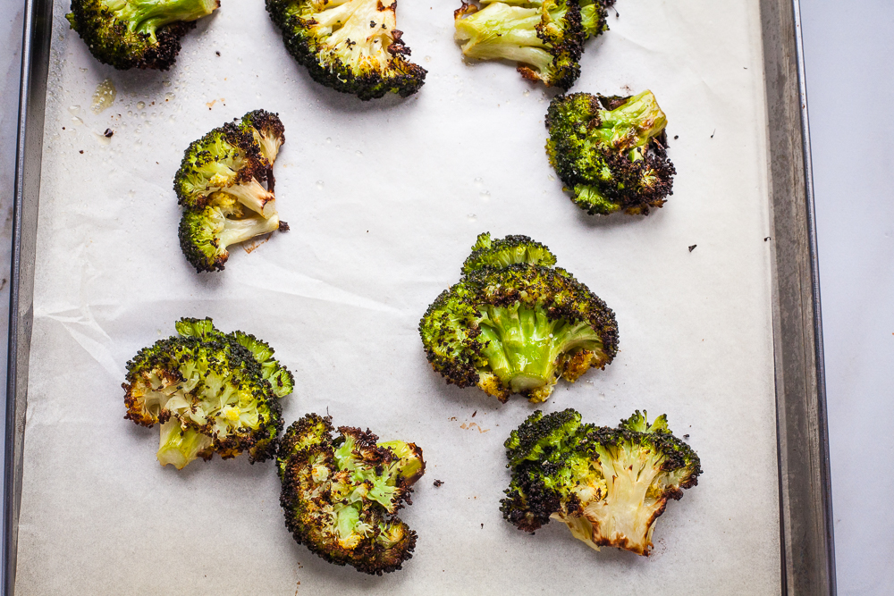 Christmas Broccoli - Happy Veggie Kitchen