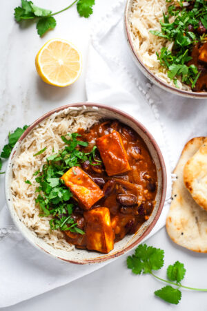 Paneer, Kidney Bean & Coconut Curry - Happy Veggie Kitchen