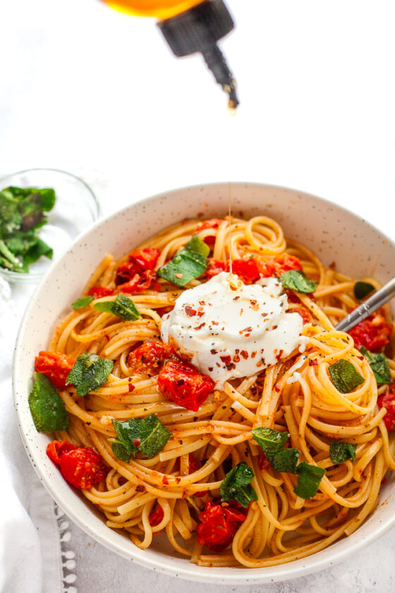 Tomato, Goats Cheese & Hot Honey Pasta - Happy Veggie Kitchen