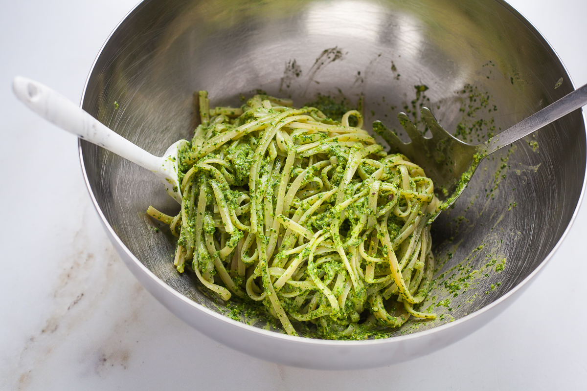 Pesto Pasta with Arugula (Rocket) - Happy Veggie Kitchen