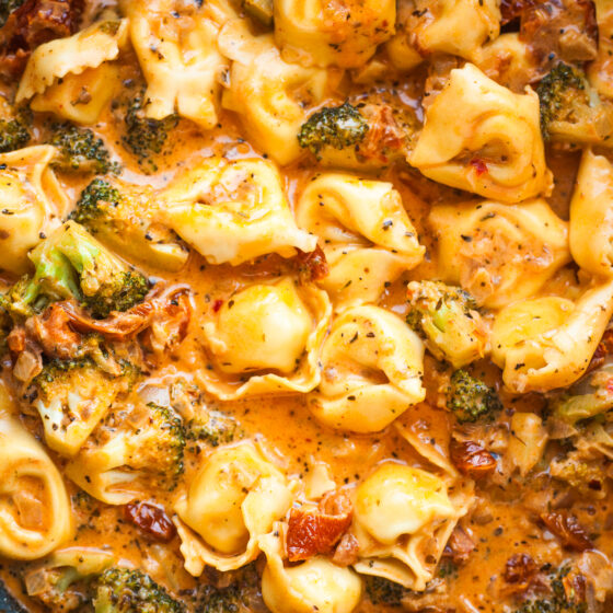 Marry Me Tortellini with Broccoli - Happy Veggie Kitchen