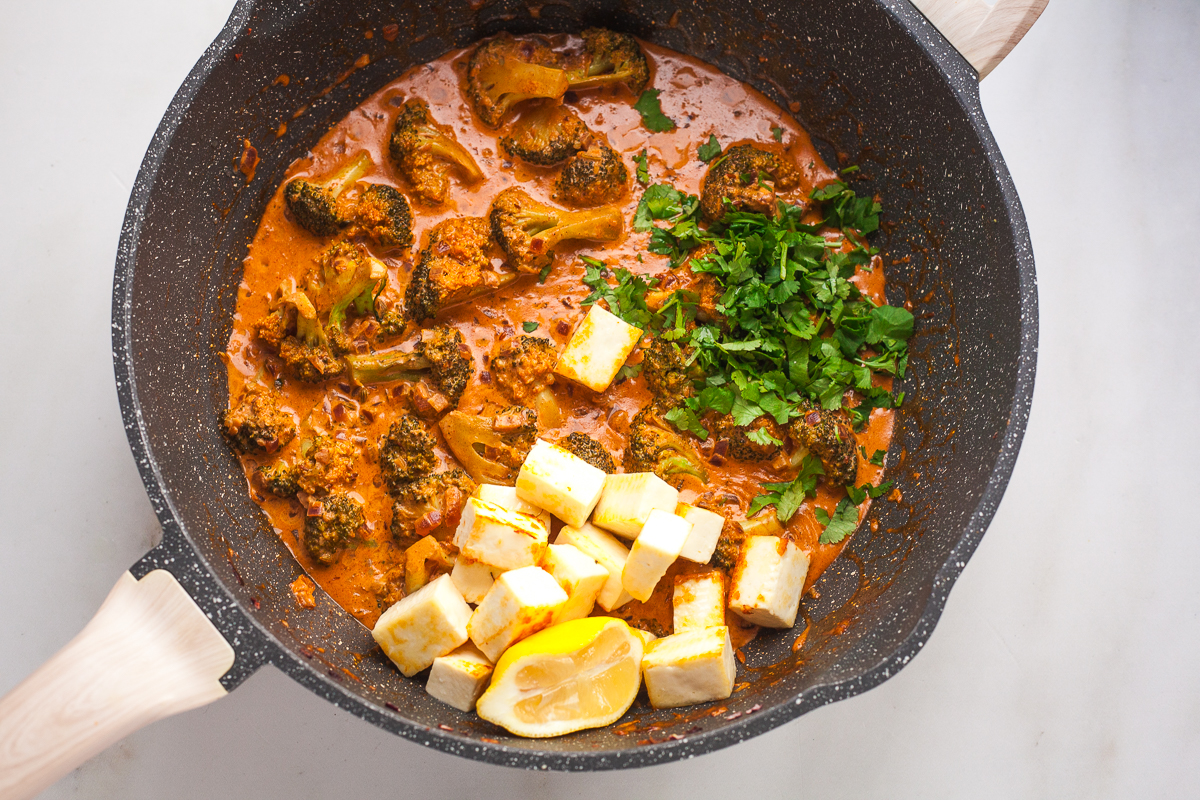 Broccoli Paneer Curry - Happy Veggie Kitchen