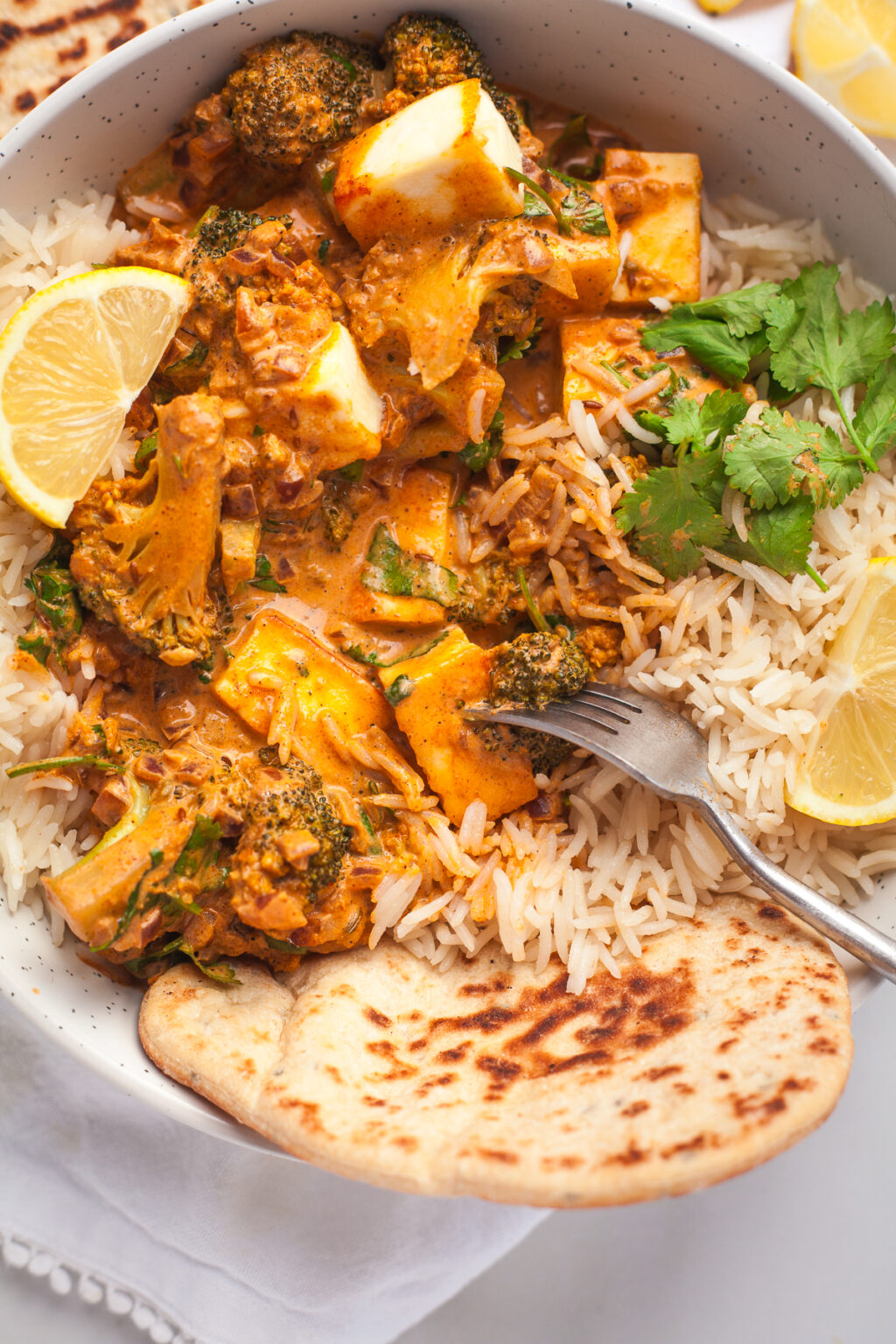 Broccoli Paneer Curry - Happy Veggie Kitchen