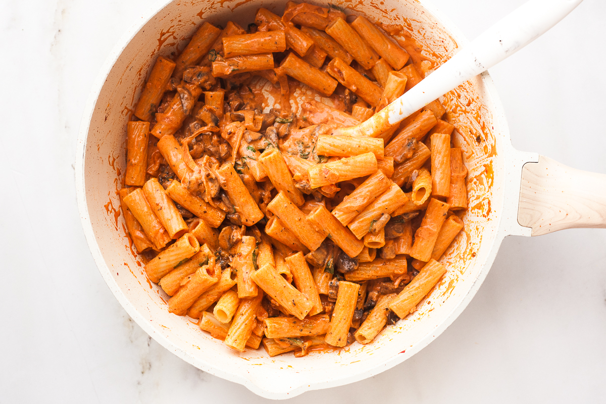 Creamy Mushroom Rigatoni - Happy Veggie Kitchen