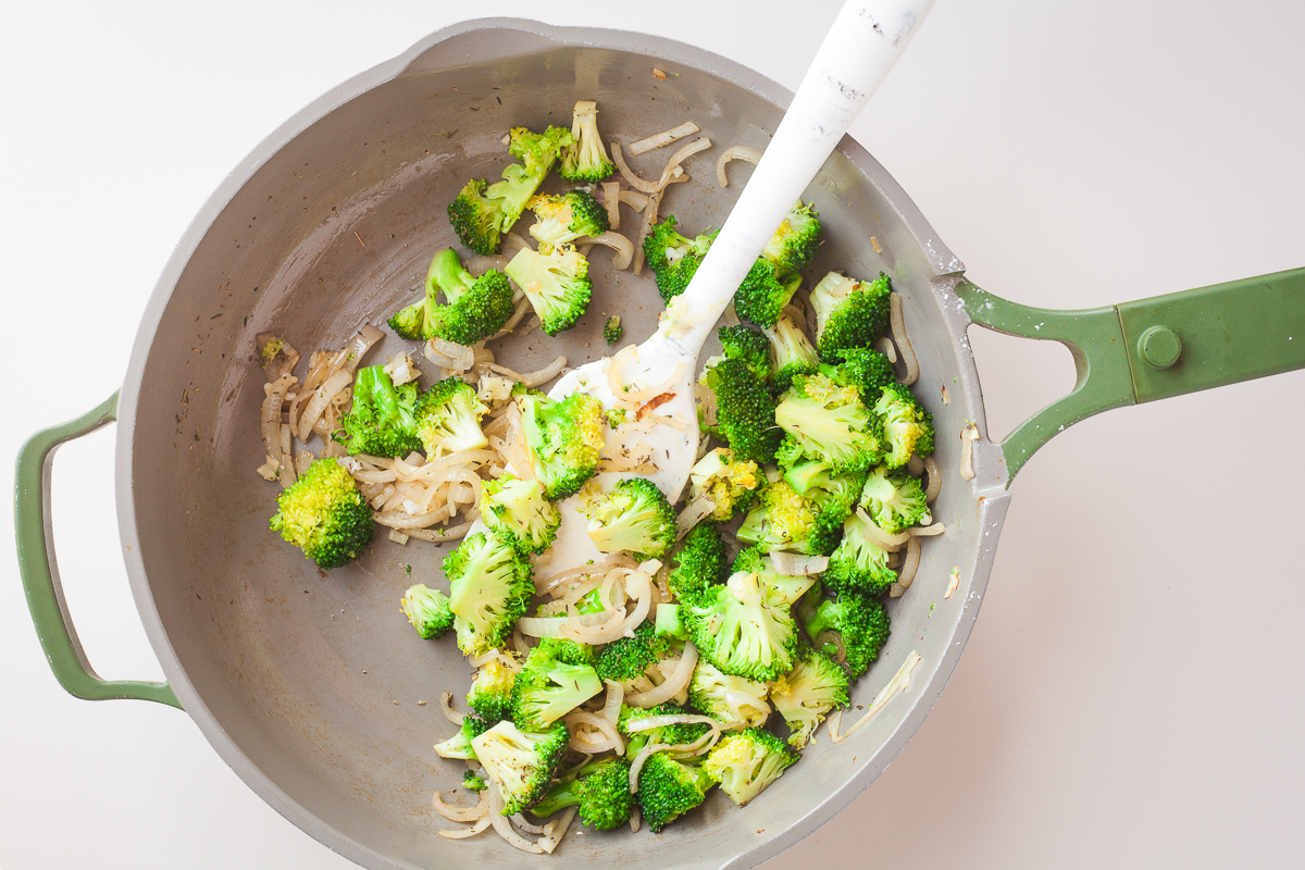 One Pot Broccoli Walnut Ravioli - Happy Veggie Kitchen