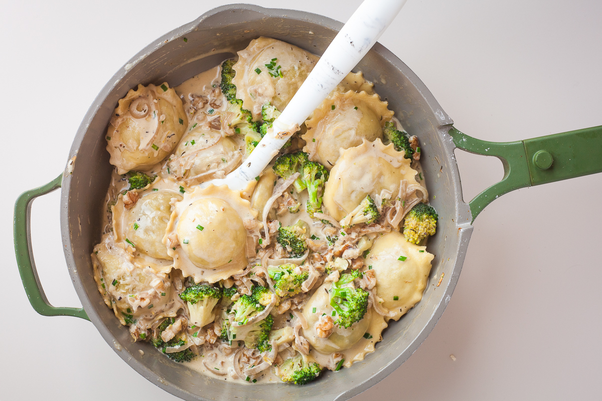 One Pot Broccoli Walnut Ravioli - Happy Veggie Kitchen