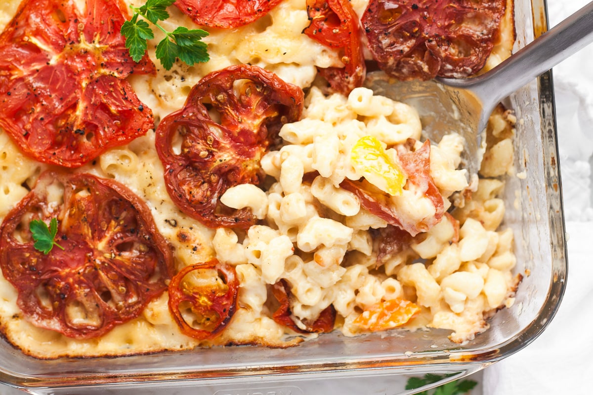 Baked Tomato Mac and Cheese - Happy Veggie Kitchen